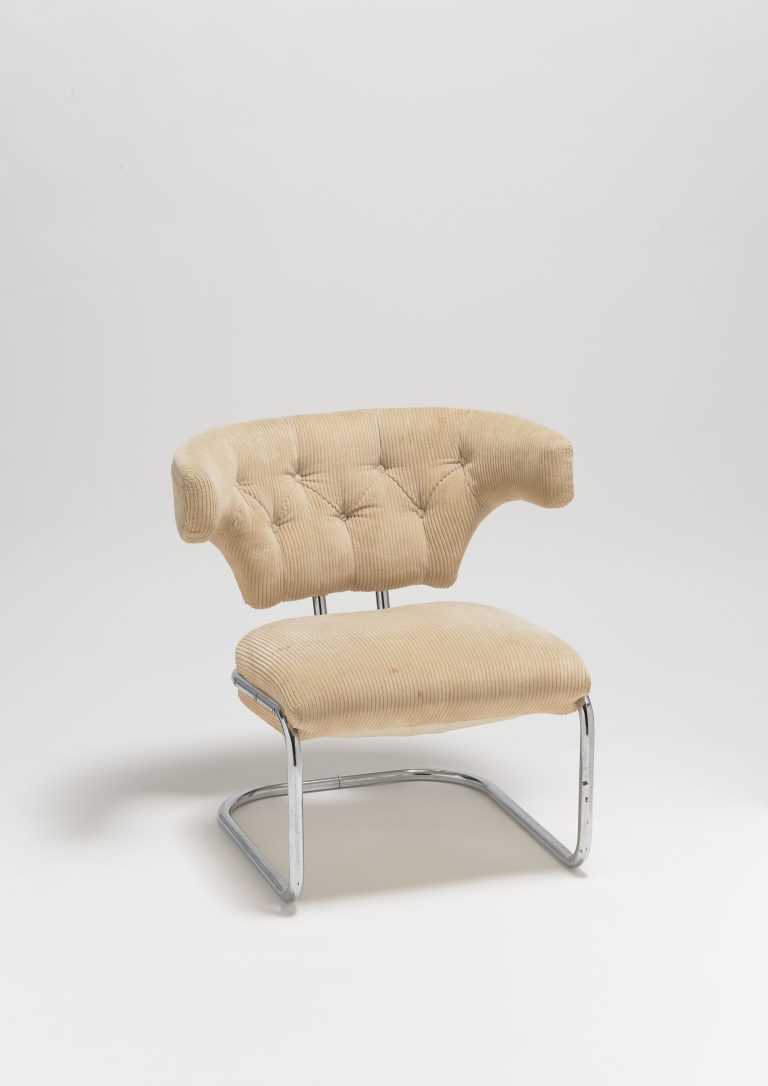 Bauhaus-Archiv / Museum für Gestaltung acquires 28 pieces of furniture ...